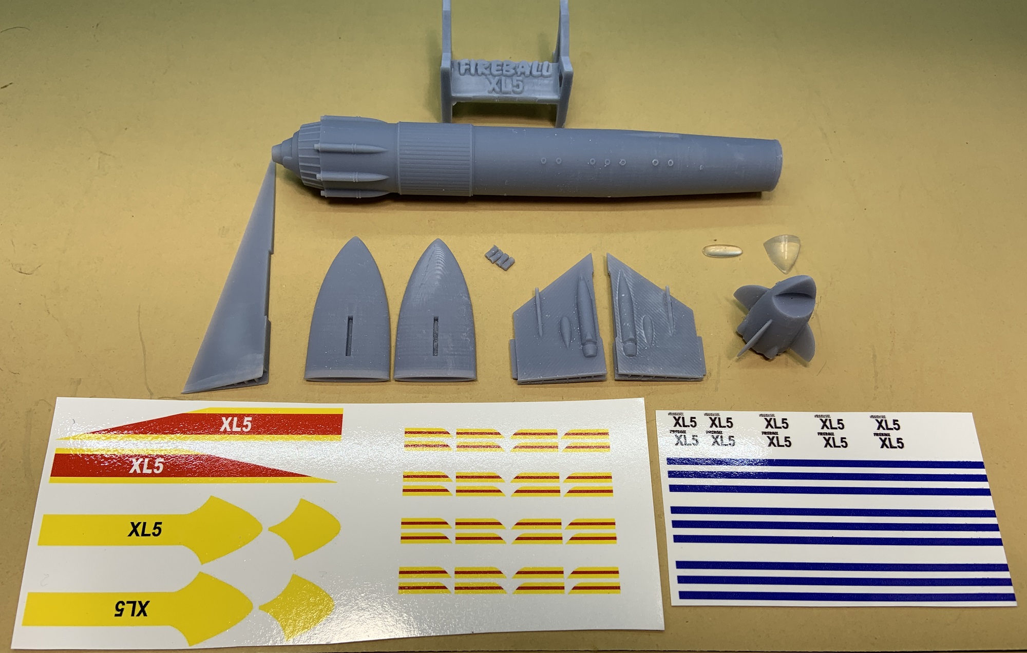 Gary Reighn's Mini Fireball XL5 Kit Page
